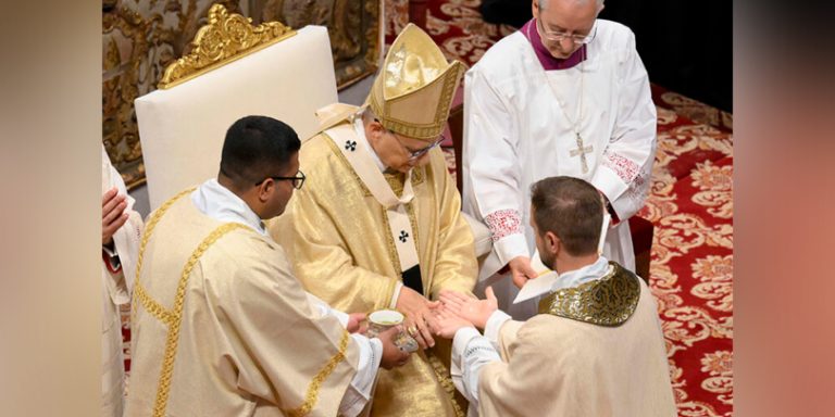 Priests called to be witnesses of God’s love and forgiveness: Pope - CathNews