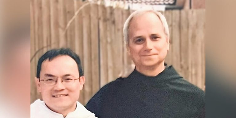 Pope Leo’s election inspires Sydney priest to write book - CathNews