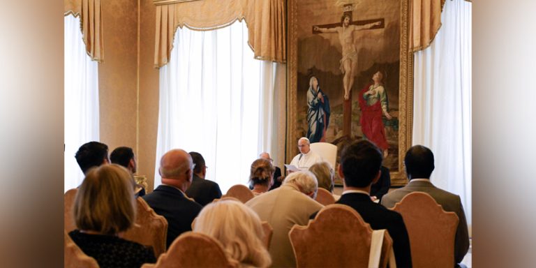 Pope encourages politicians and civic leaders to grow in their faith ...