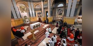 Pope joins Australian community in Rome for evening prayer - CathNews