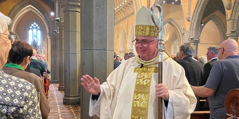 Bishop Freeman ordained and installed in Ballarat - CathNews