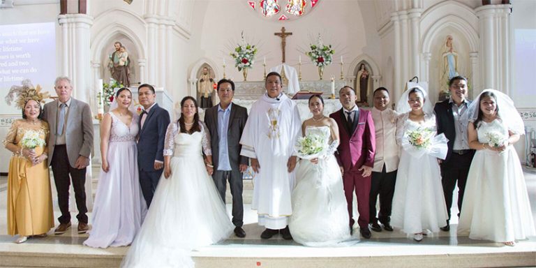 Couples show church wedding doesn’t have to break the bank - CathNews